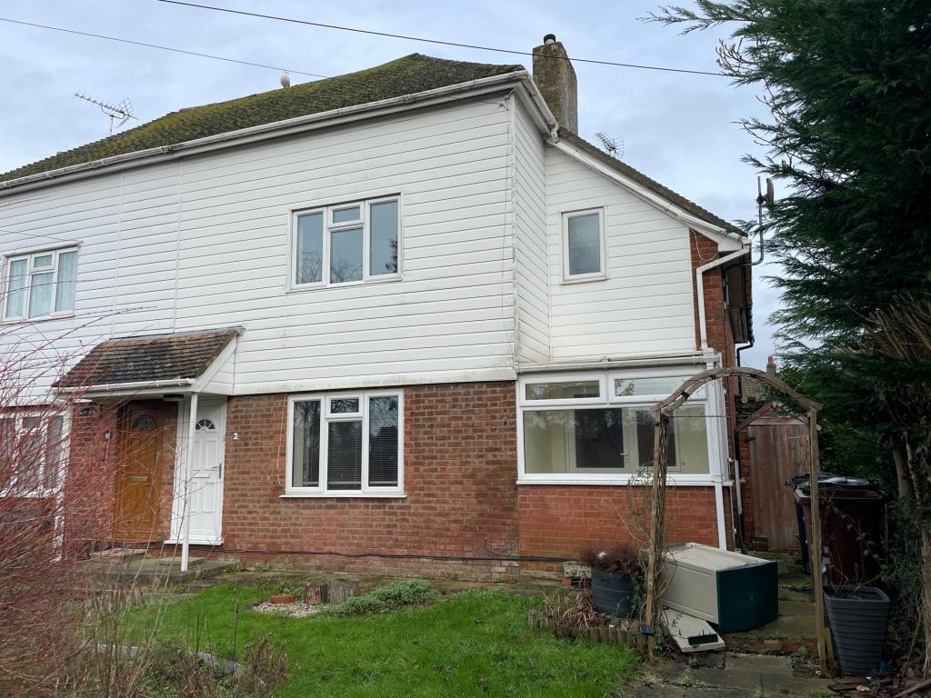 LOT - 100 AUCTION - 239 - ONE-BEDROOM 'CLUSTER' HOUSE