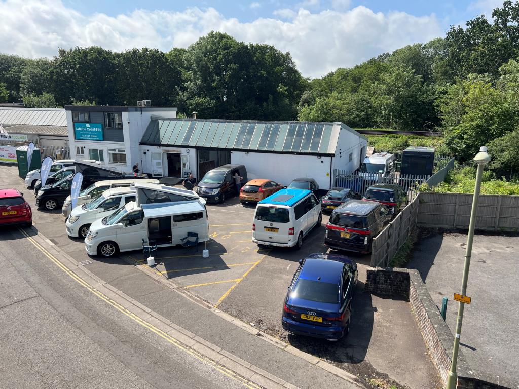 LOT - 9 AUCTION - 243 - FREEHOLD TOWN CENTRE COMMERCIAL INVESTMENT
