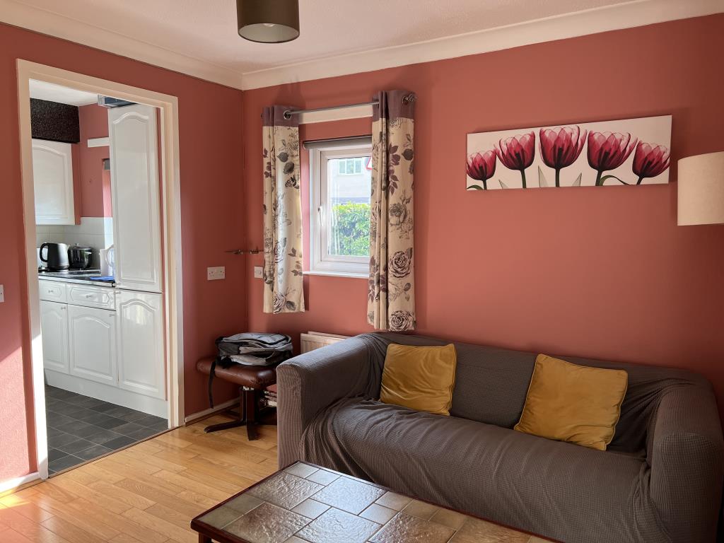 LOT - 113 AUCTION - 246 - GROUND FLOOR STUDIO FLAT FOR INVESTMENT