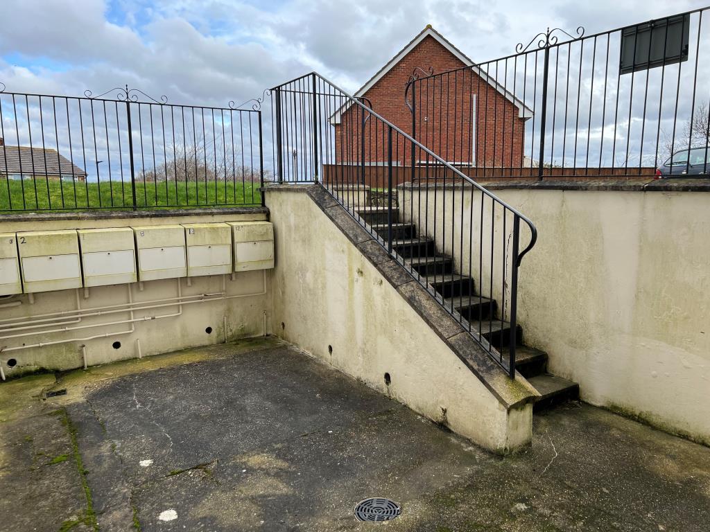 LOT - 87 AUCTION - 248 - FLAT FOR INVESTMENT OR OCCUPATION
