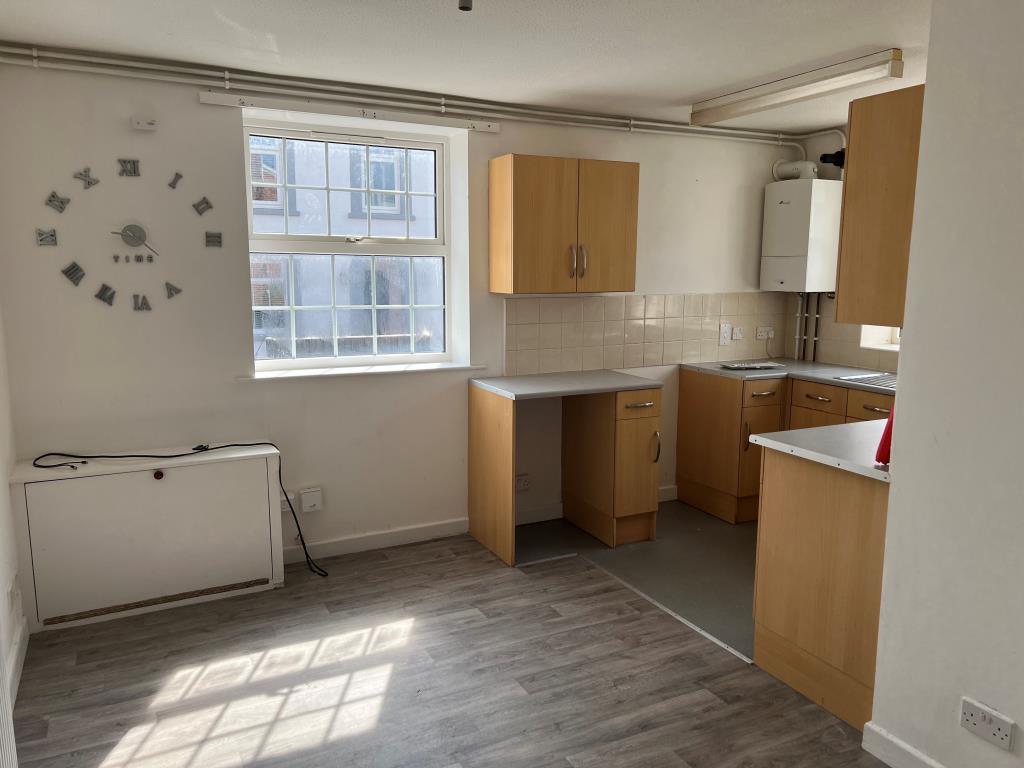 LOT - 171 AUCTION - 250 - FREEHOLD BLOCK COMPRISING FOUR TWO-BEDROOM ...