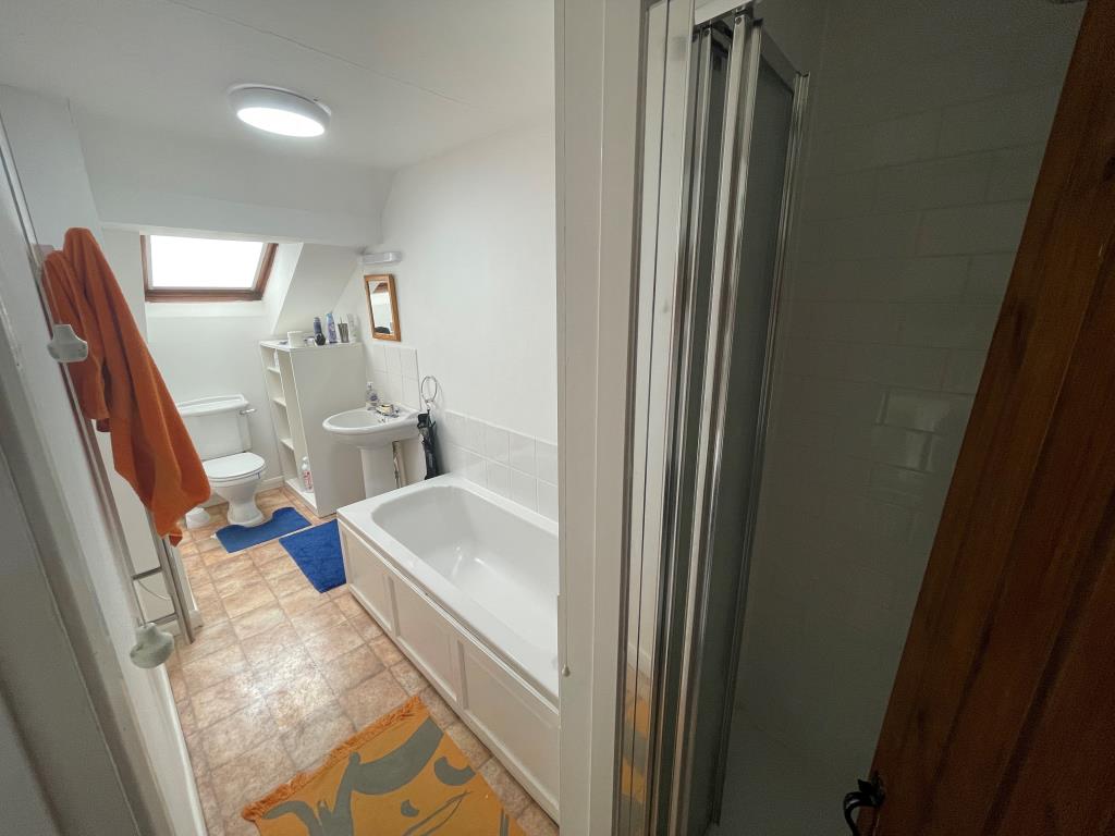 LOT - 96 AUCTION - 251 - HOUSE OF MULTIPLE OCCUPATION WITH POTENTIAL TO ...