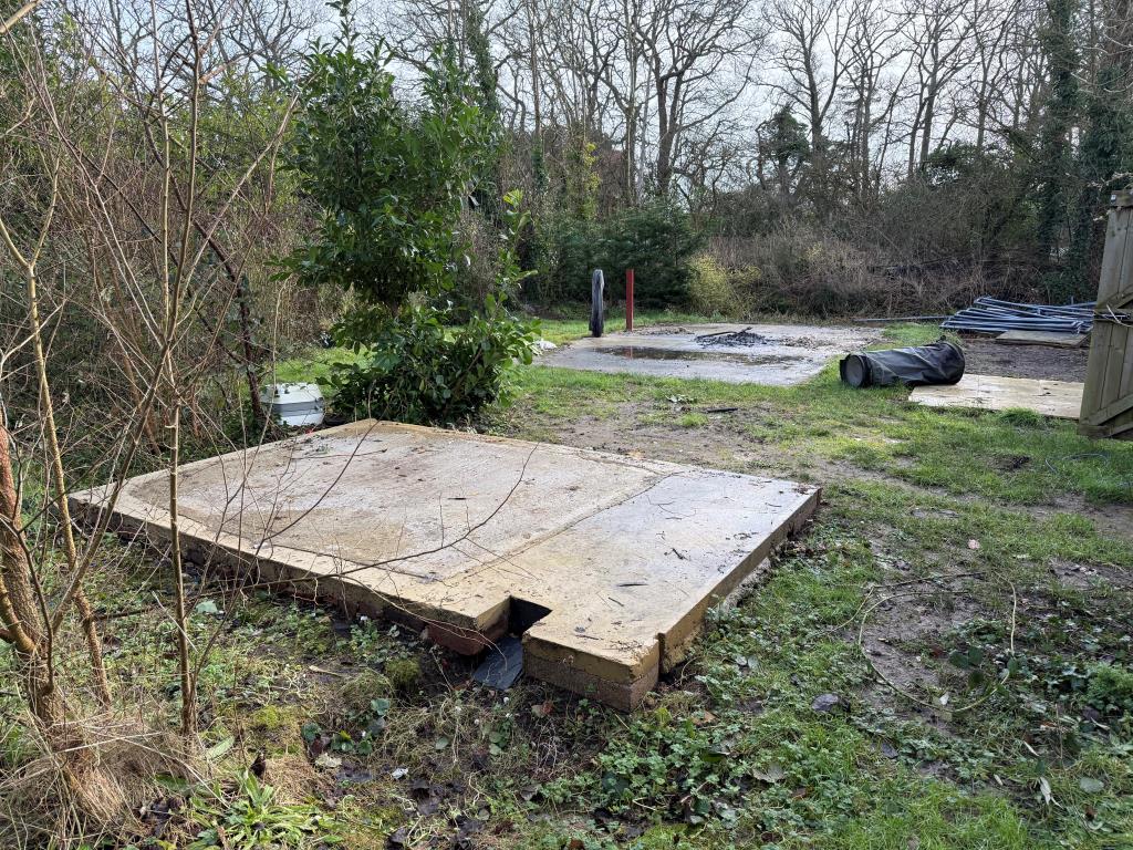 LOT - 68 AUCTION - 256 - VACANT COTTAGE WITH COMMERCIAL UNIT AND ...