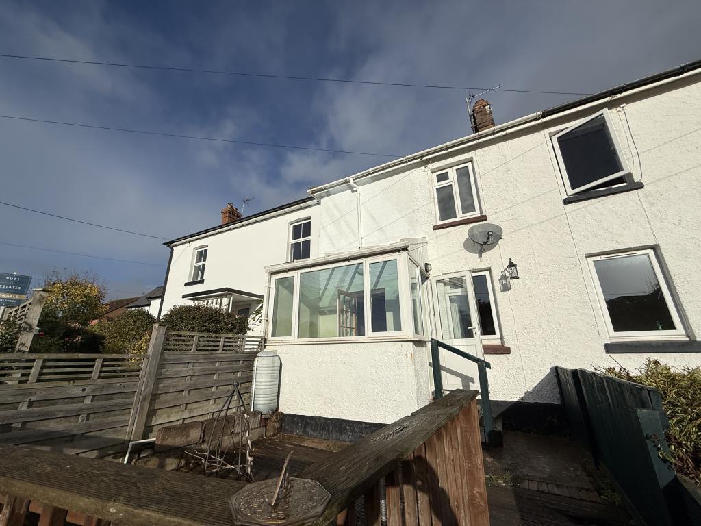 Mid-Terrace Two-Bedroom Cottage For Improvement - UK property auctions